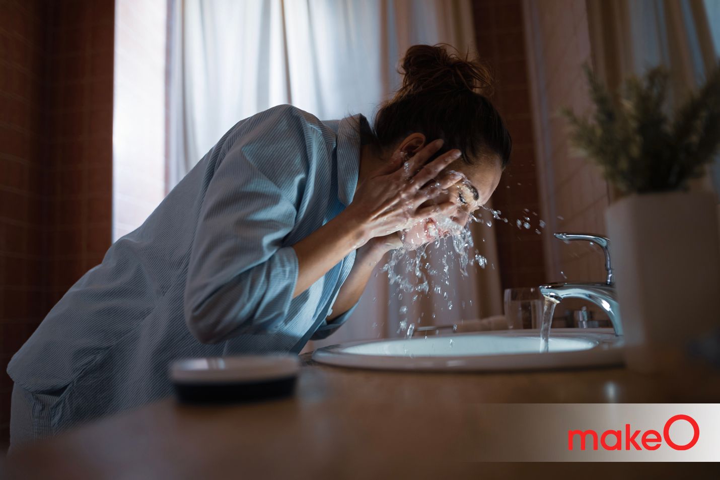 Cold Water Face Wash- Benefits and Drawbacks!