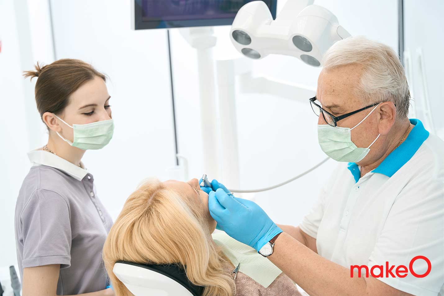 Professional Teeth Cleaning: How it Helps Prevent Common Dental Woes?